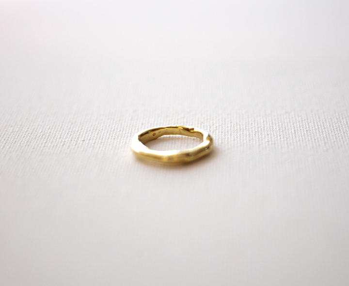 Wide Ripple Ring – Rebecca Pinto